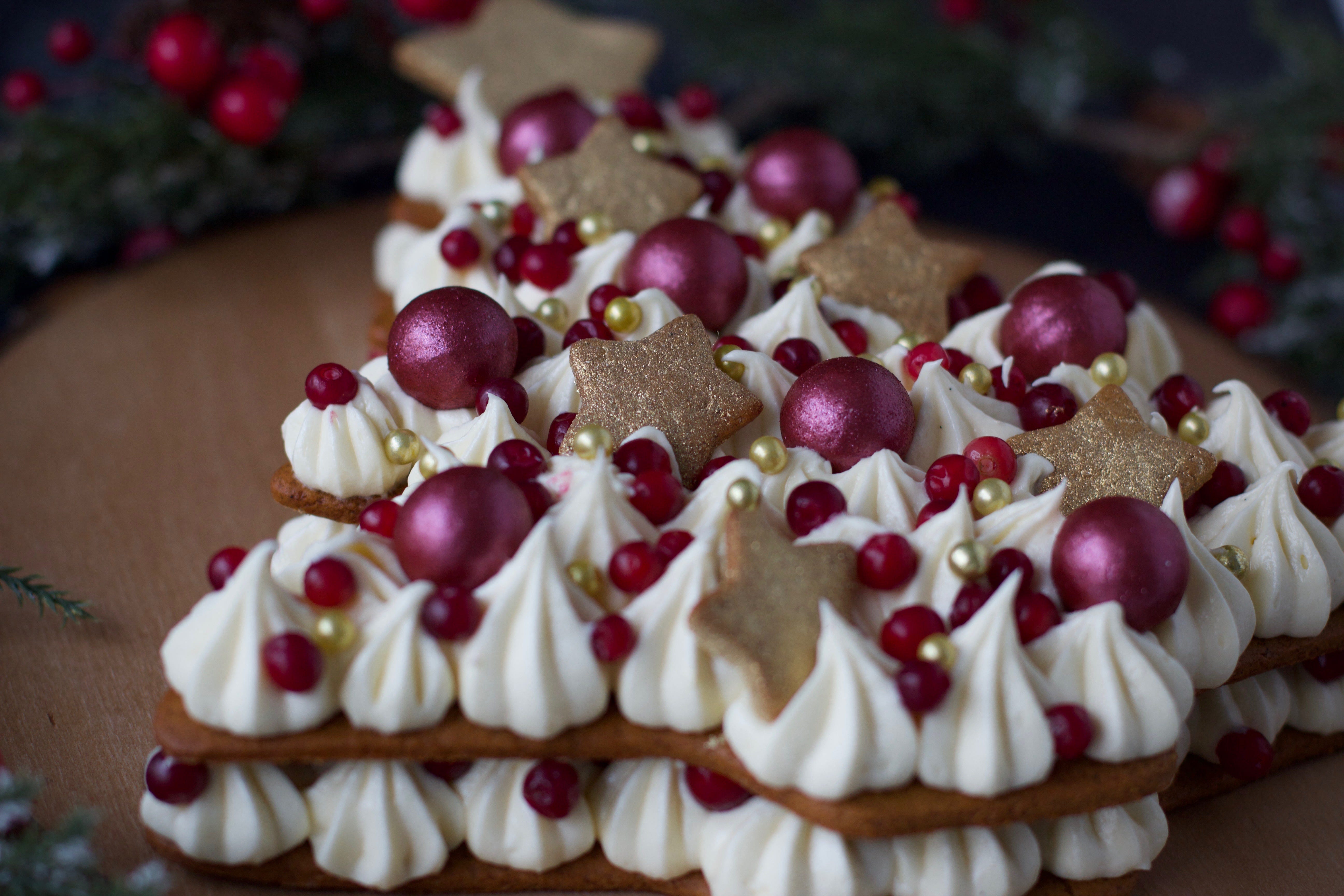 Julig pepparkakstårta med vit chokl... | CakeByMary | Allt om Mat