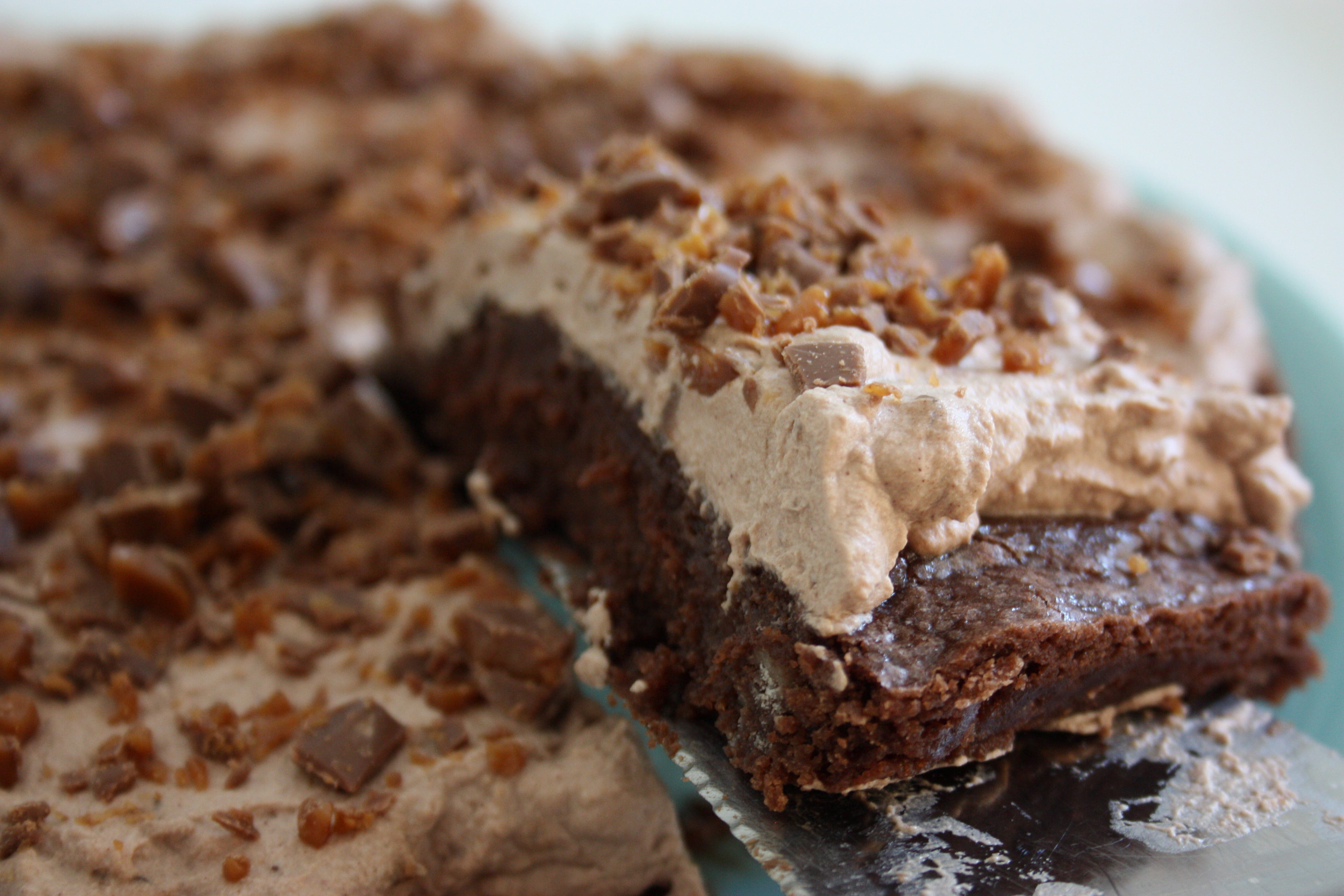 Kladdkaka med daimgrädde | Madame Edith | Allt om Mat