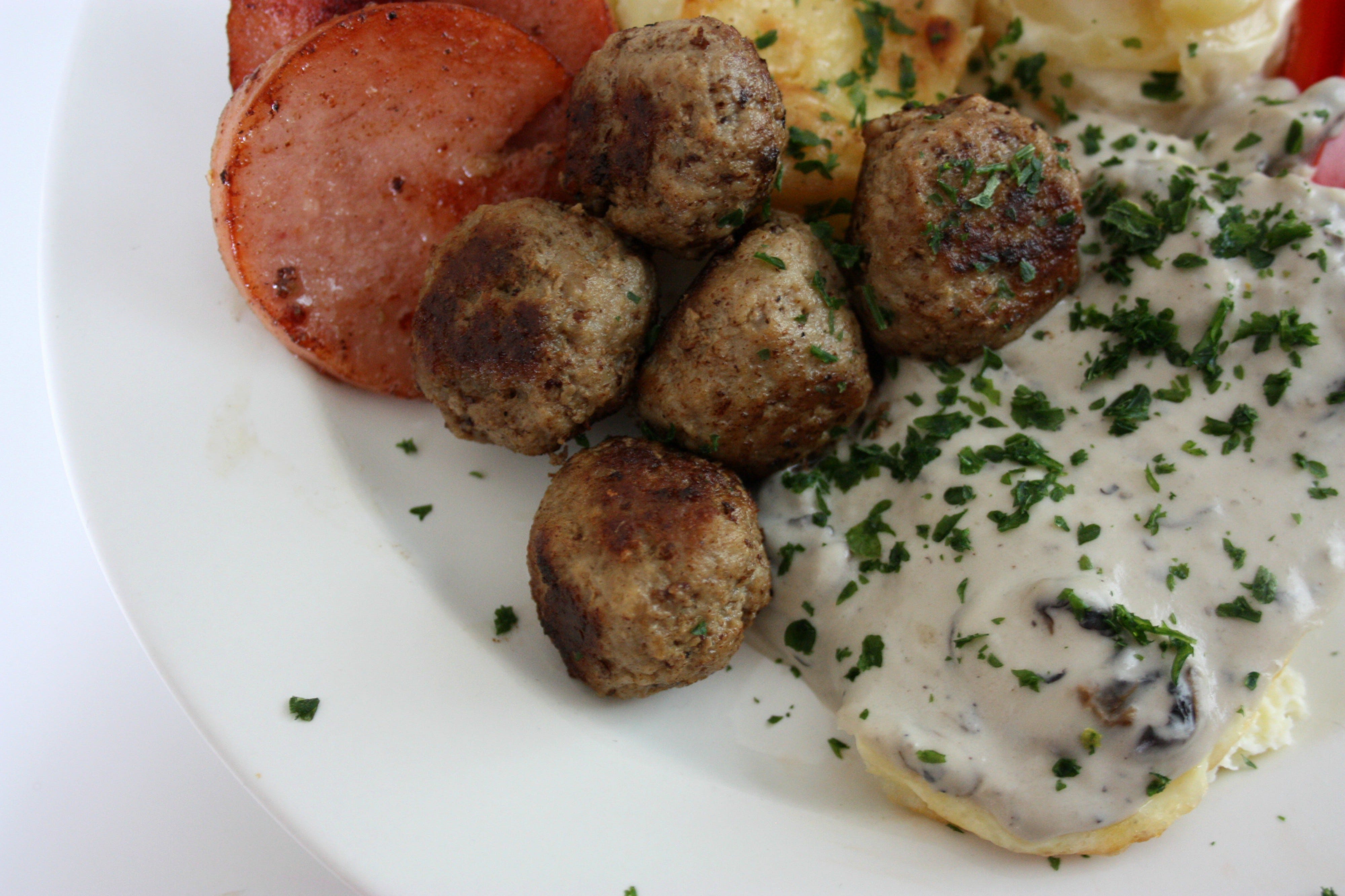 Ugnsomelett med svampstuvning | Madame Edith | Allt om Mat