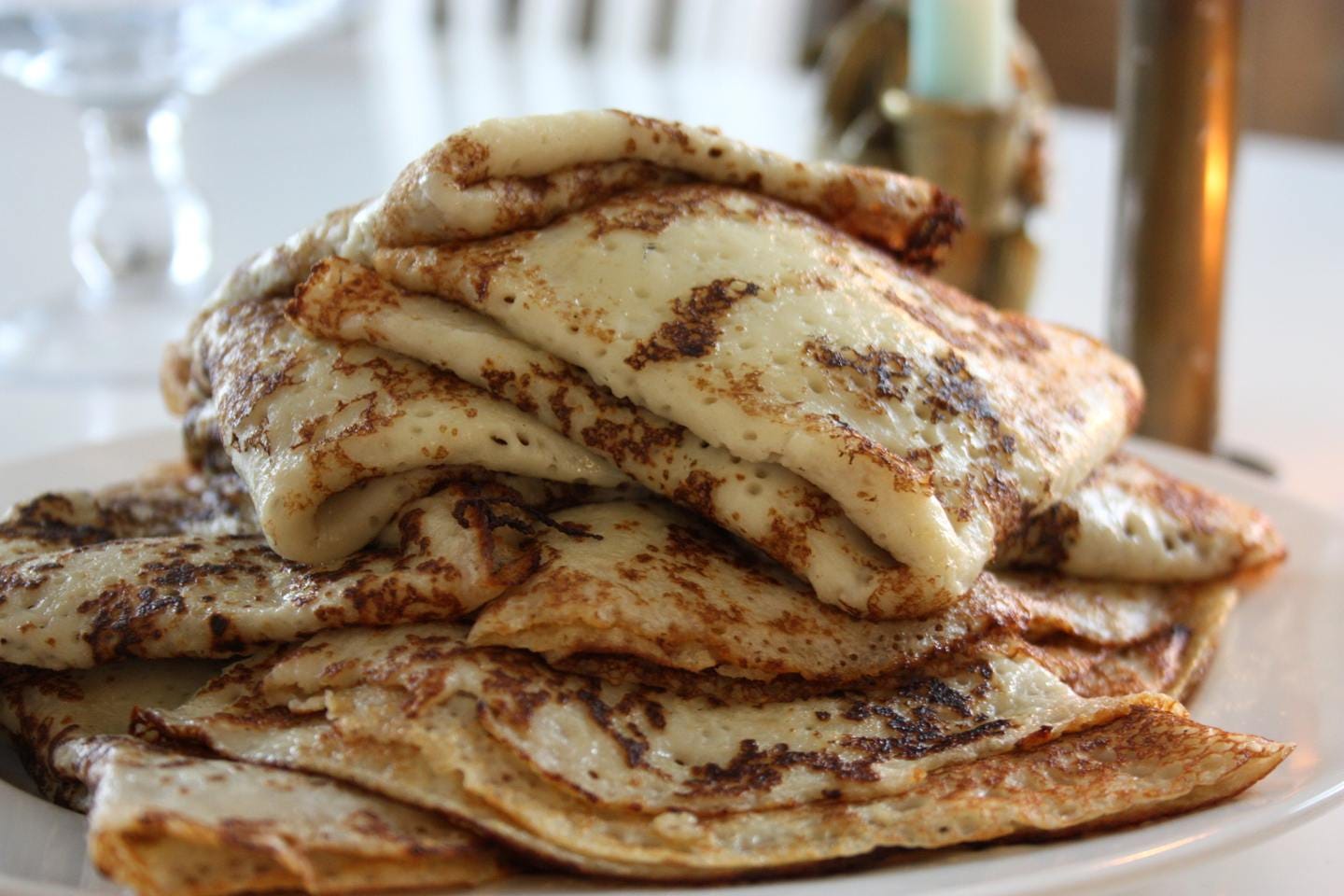 Crepes med champinjonstuvning | Madame Edith | Allt om Mat