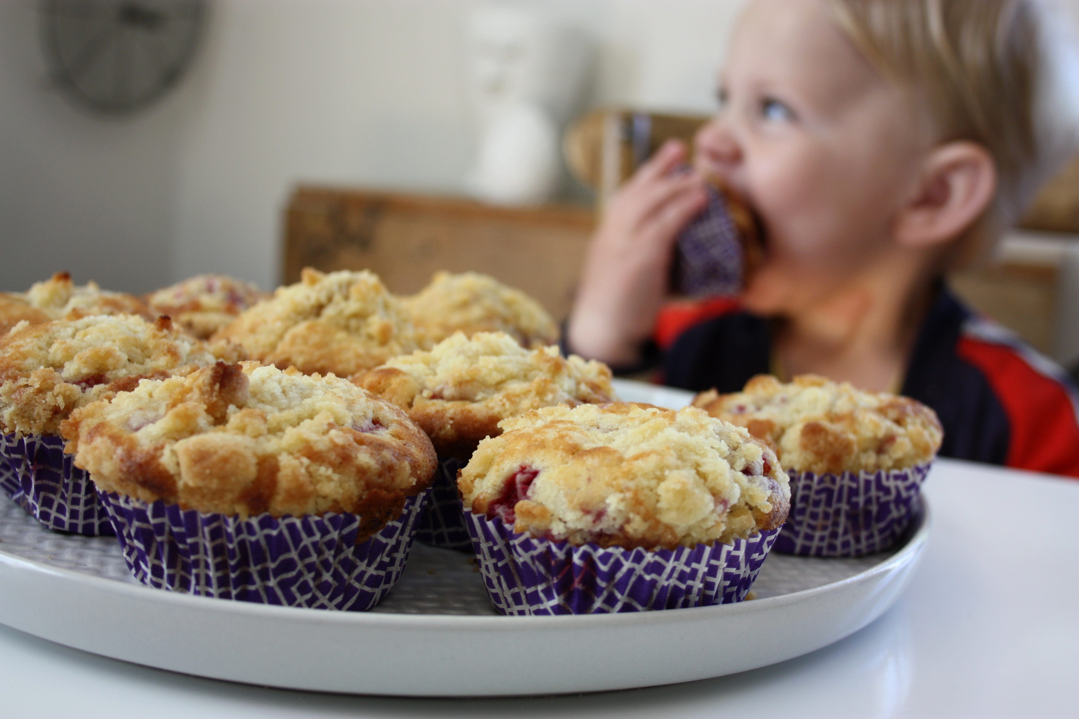 Hallonmuffins med topping | Madame Edith | Allt om Mat