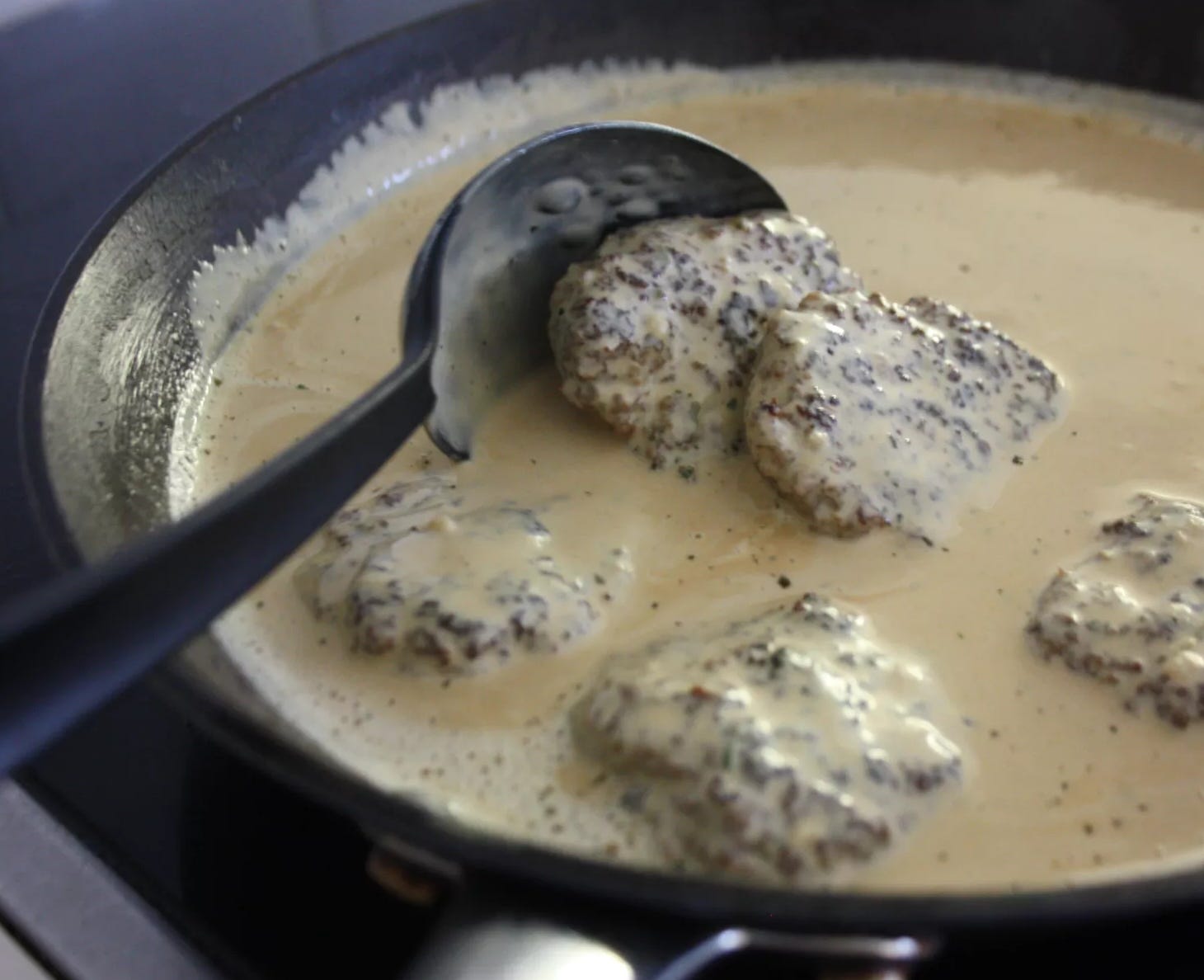 Biffar i sås | Madame Edith | Allt om Mat