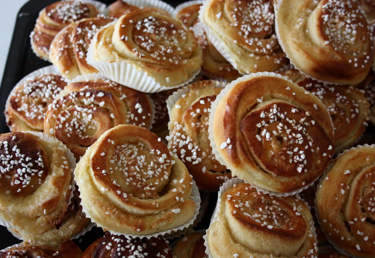 Goda bullar med mandelmassa | Madame Edith | Allt om Mat