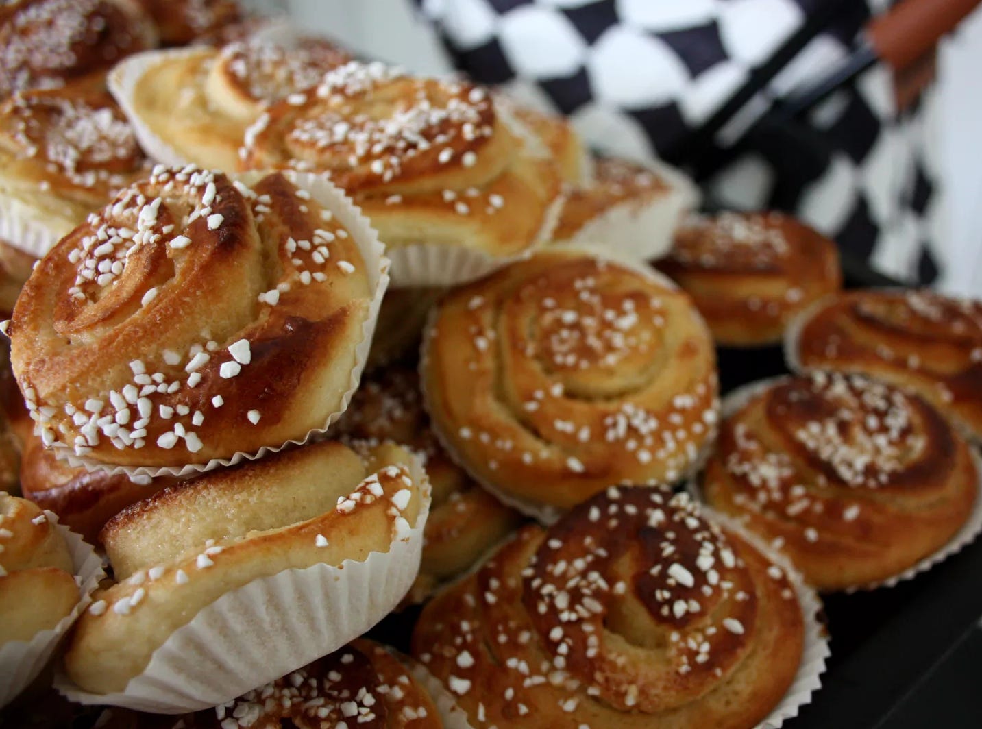 Goda bullar med mandelmassa | Madame Edith | Allt om Mat