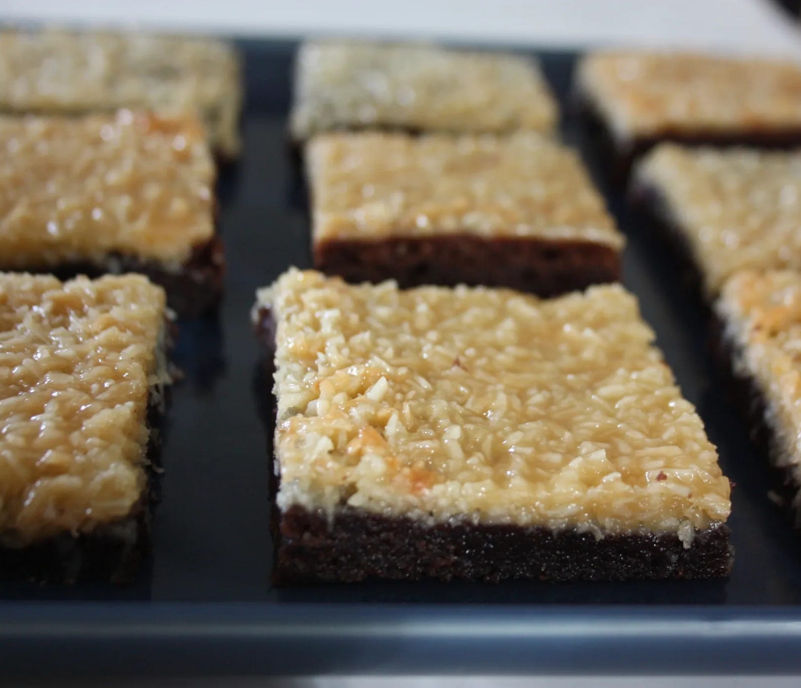 Chokladrutor med kokostosca | Madame Edith | Allt om Mat