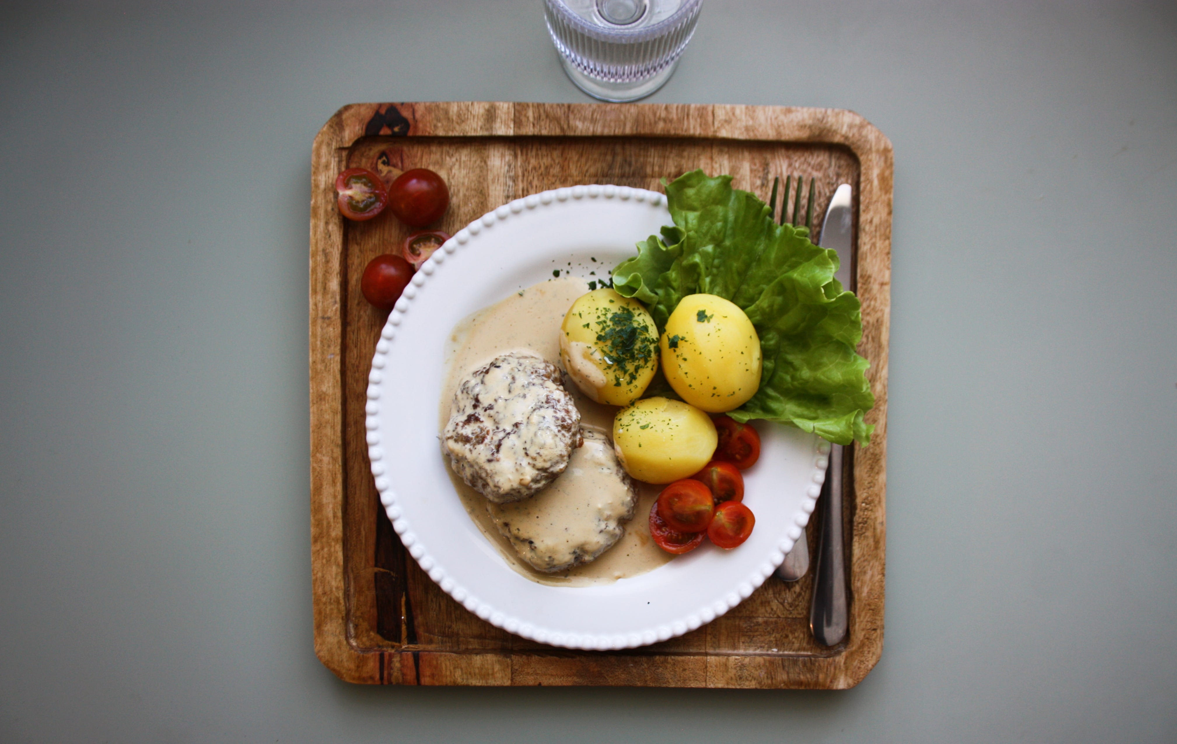 Biffar i godaste såsen lagar ni p... | Madame Edith | Allt om Mat