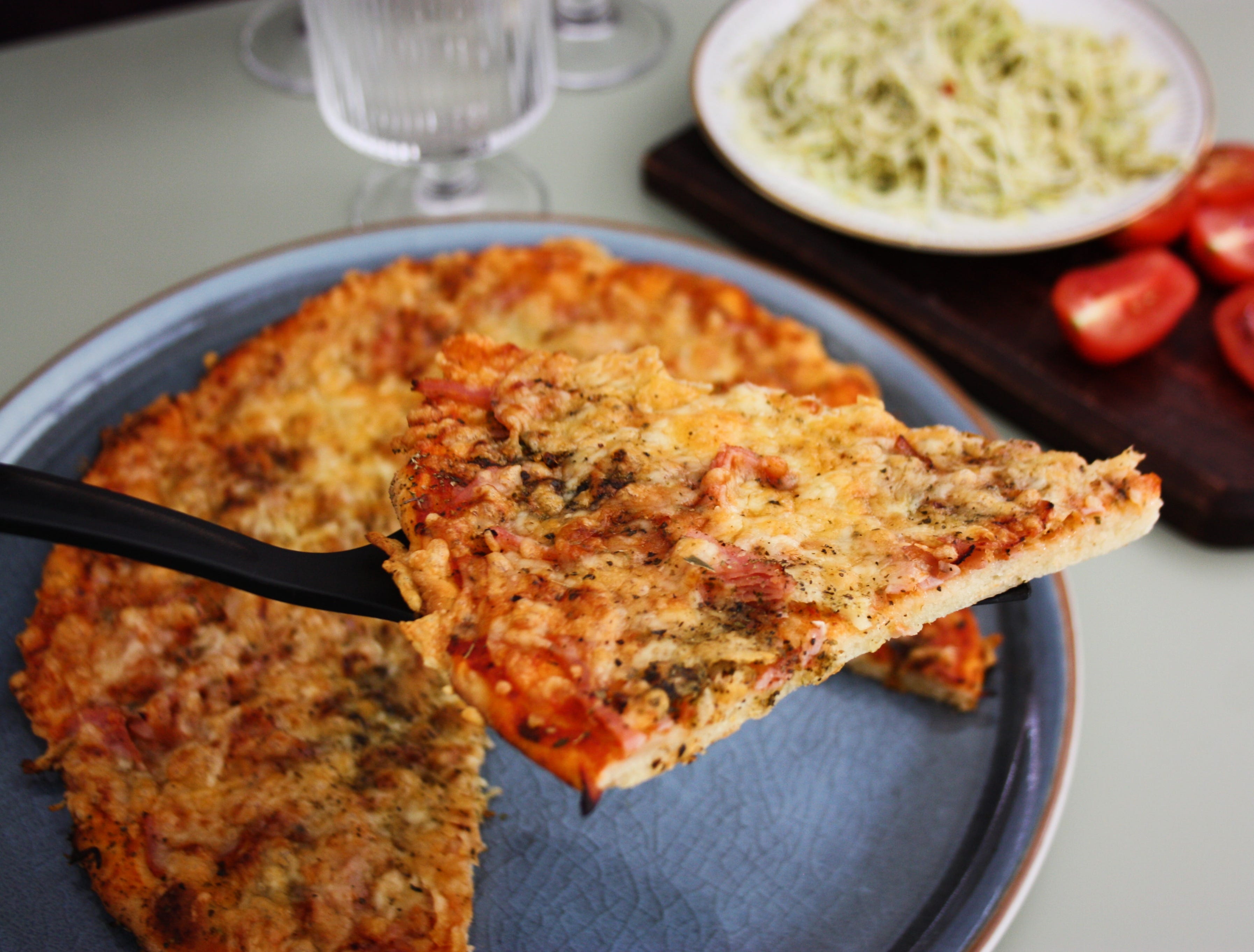 Recept på snabb bakpulverpizza – ... | Madame Edith | Allt om Mat