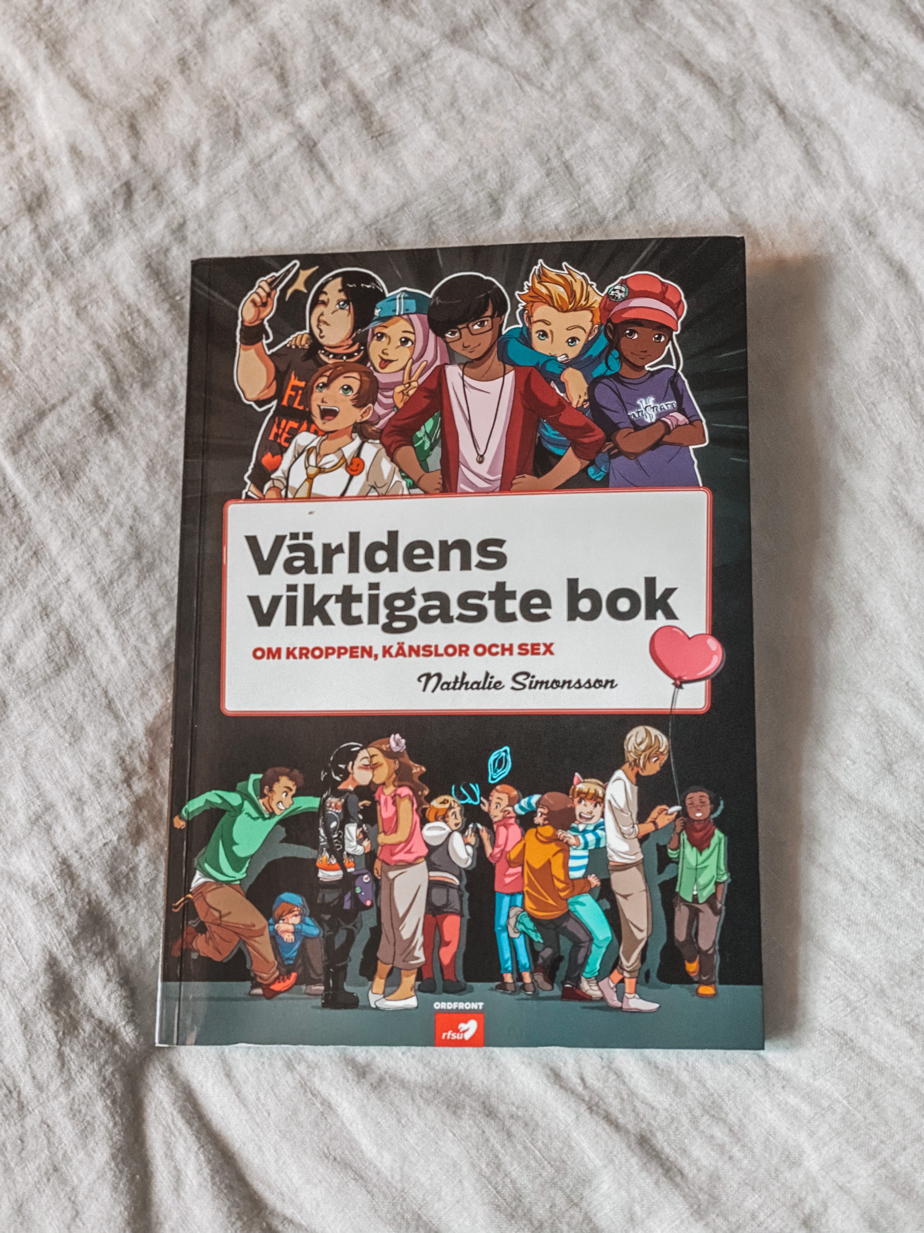 Världens viktigaste bok | Paula Rosas | Amelia