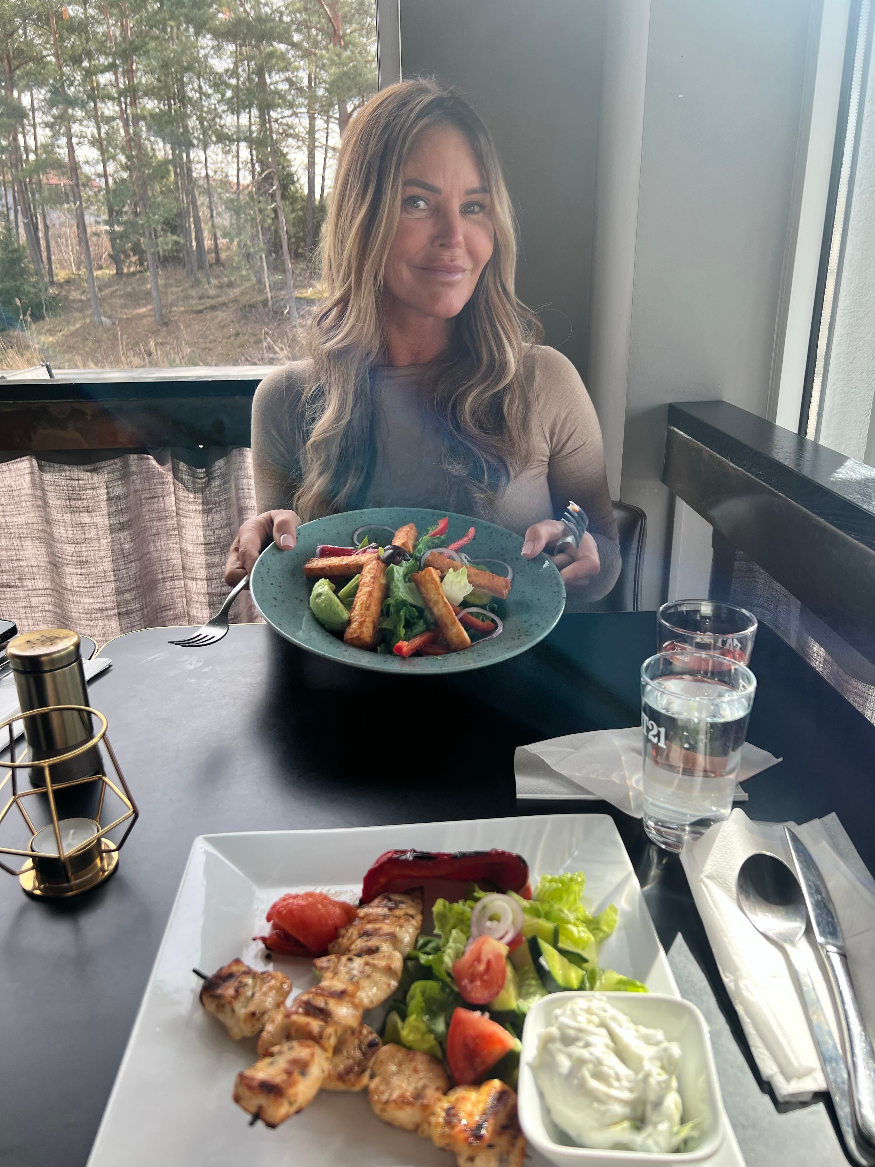 On the road again | Hannah Graaf | Damernas Värld