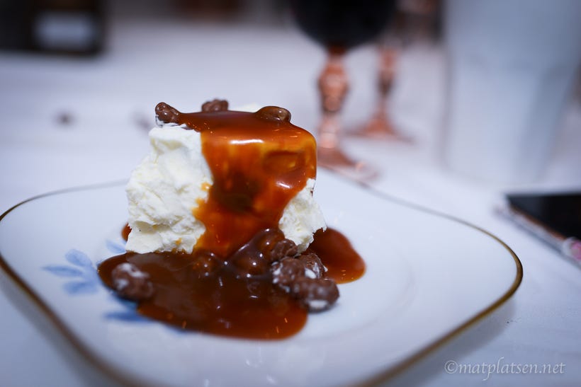 Glasstårta med kinapuffar | MATPLATSEN | Amelia