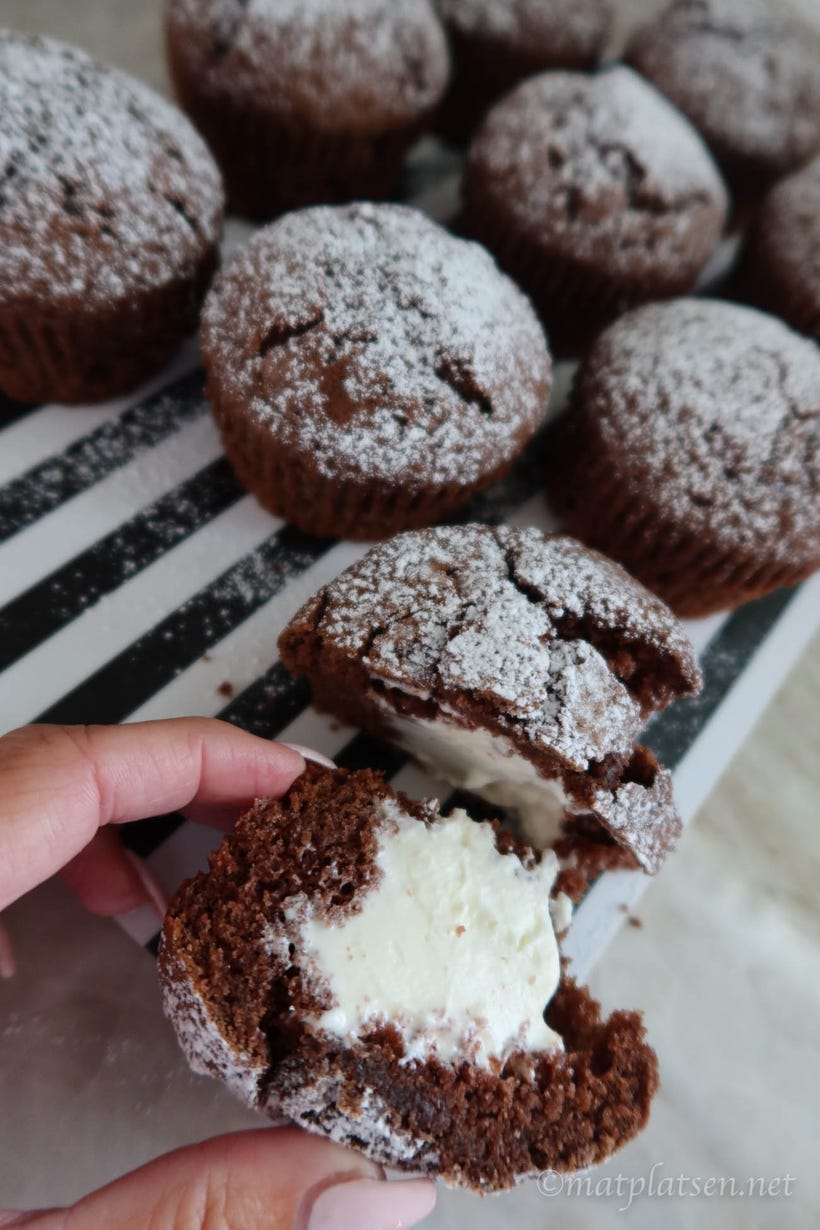 Chokladmuffins med vaniljfluff | MATPLATSEN | Amelia